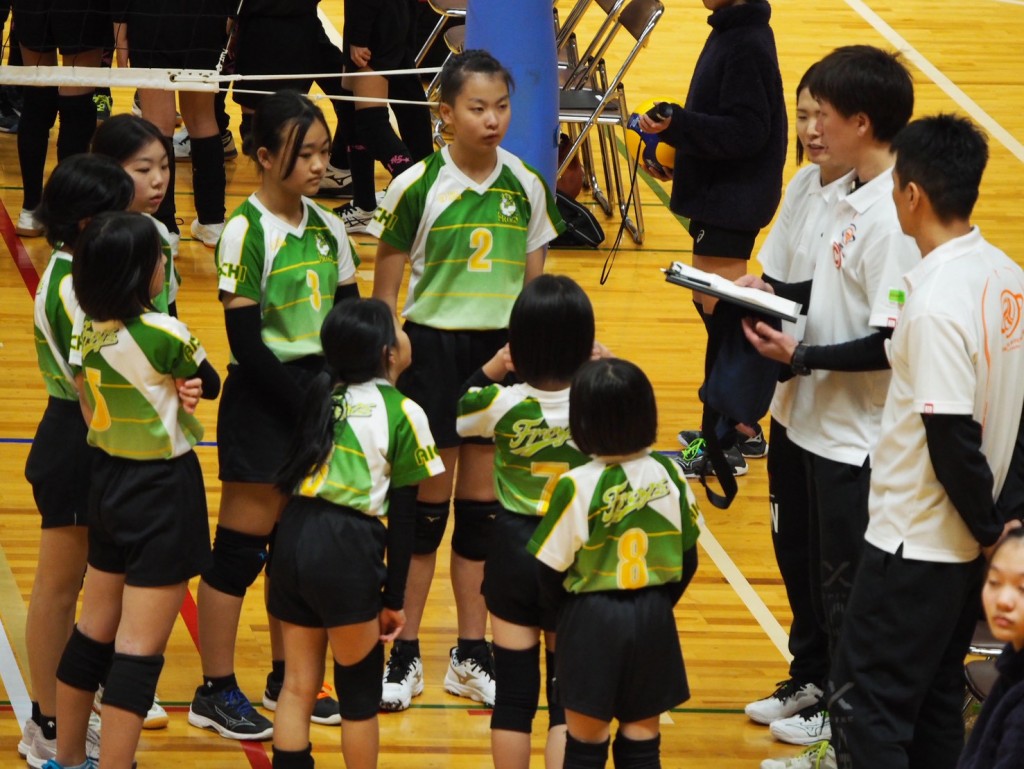 2025年12月27日【小学女子】尾張小学生大会｜対外試合｜犬山Frogs（フロッグス）｜バレーボール｜愛知県犬山市
